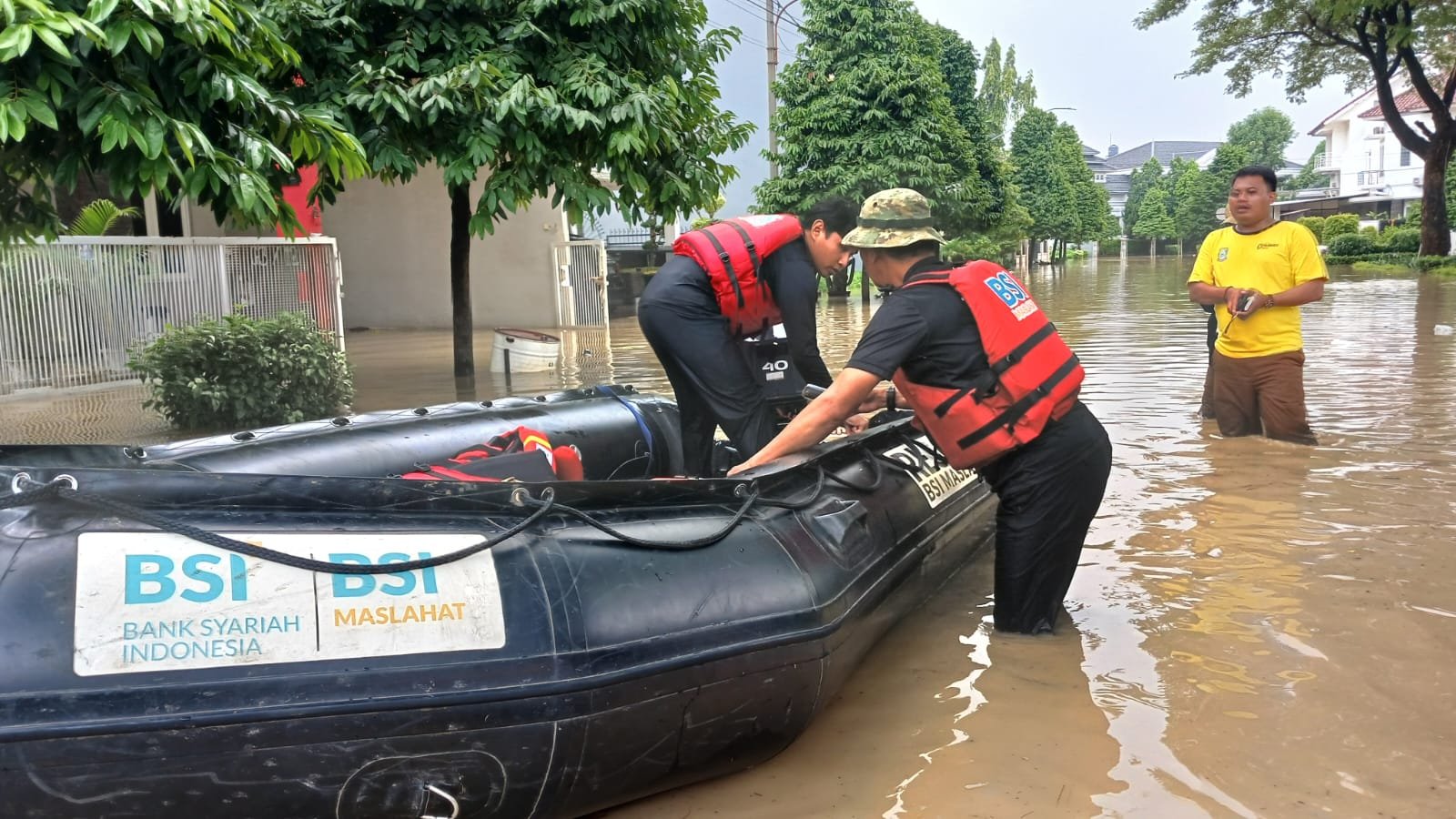 BSI Maslahat Turunkan Tim Kemanusiaan Respon Banjir di Bogor dan Bekasi - BSI Maslahat